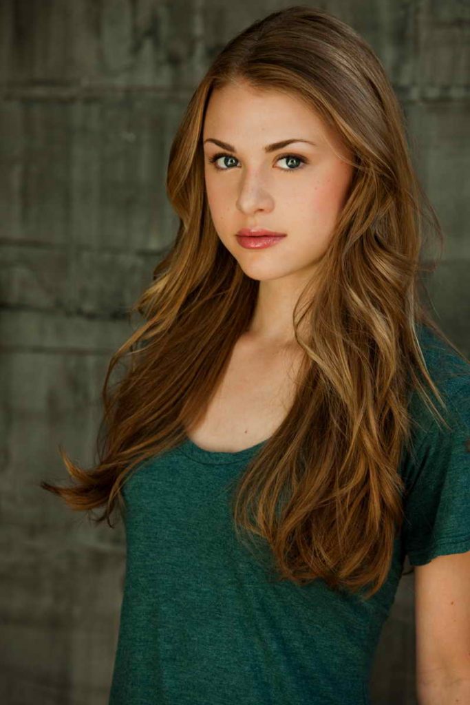Hayley Erin Height And Weight Celebrity Weight